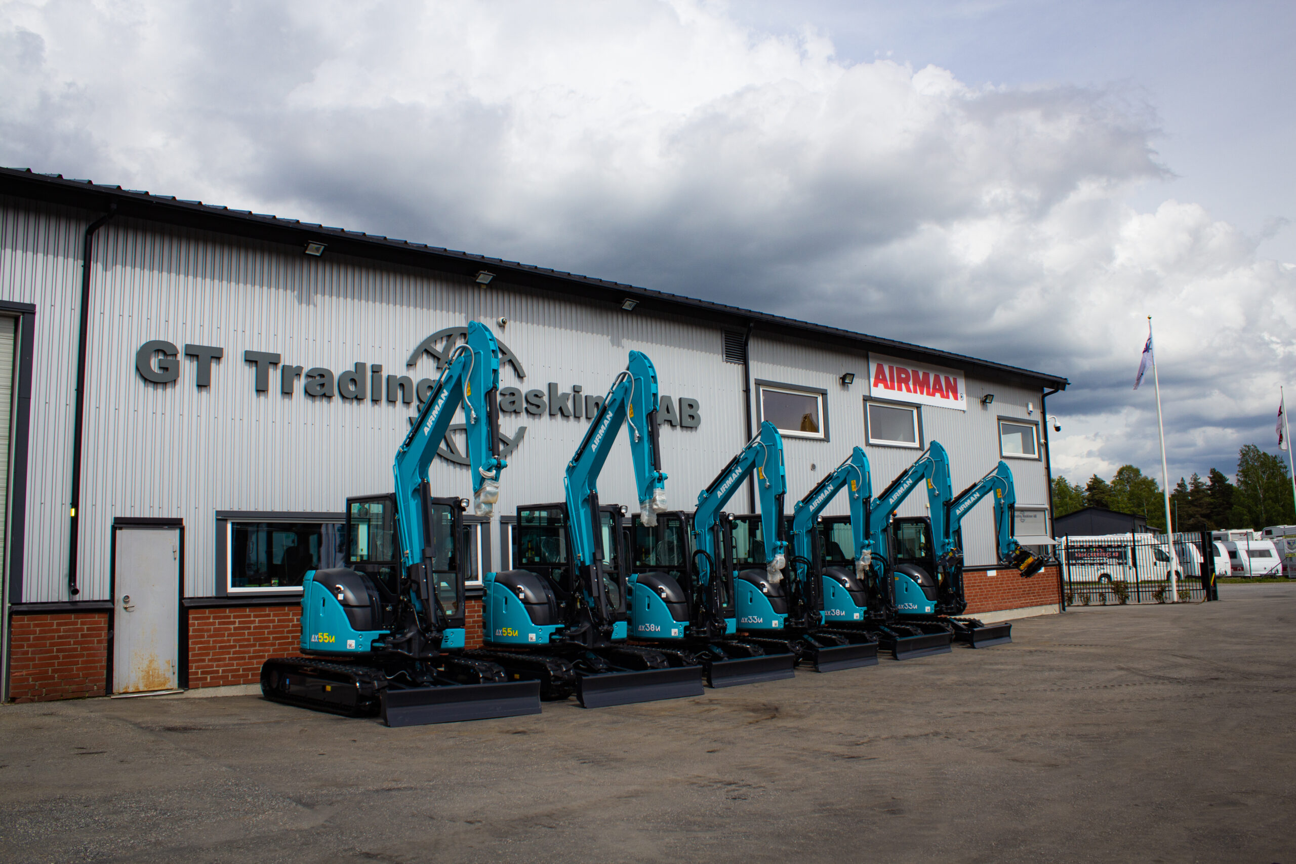 GT Trading AB ny generalagent för Airman grävmaskiner - Maskinkanalen
